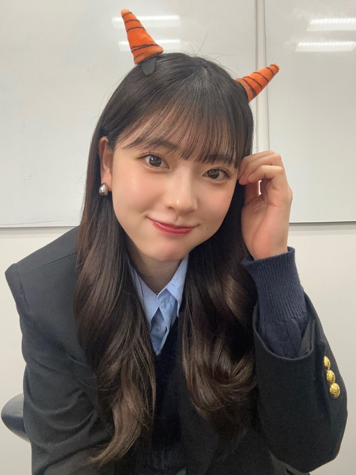 【炎上】オラオラ系男性との写真が出回ったAKBアイドルが釈明 → 「知人です」: ブラブラブラウジング